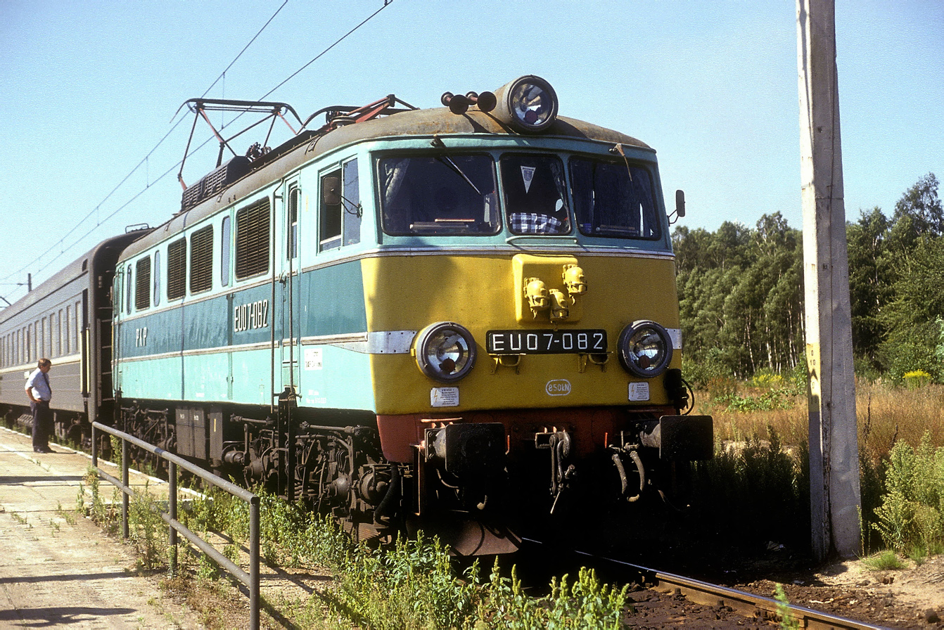 EU07-082 — Фото — RailGallery
